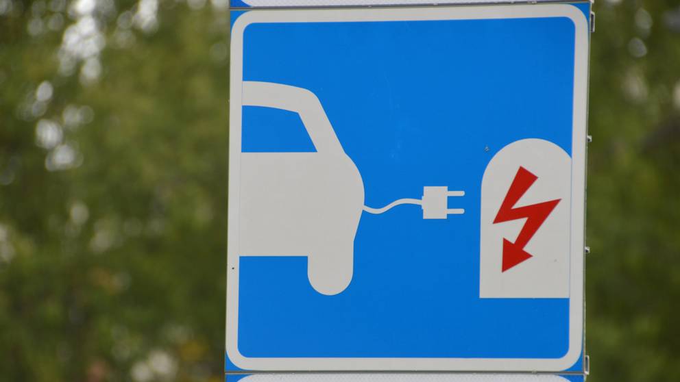 Framtiden allt mer elektrisk i Laxå | SVT Nyheter