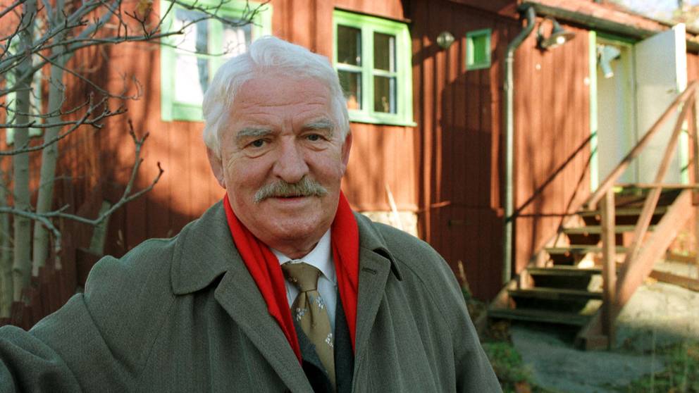 Folkets hyllningar till Hans Alfredson | SVT Nyheter
