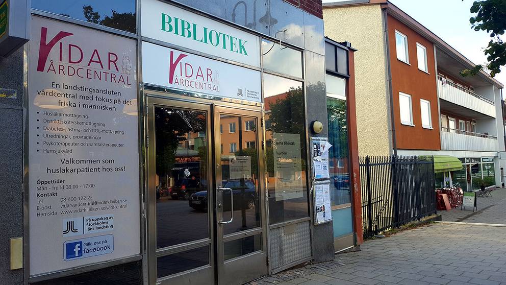 Vändning efter tufft år för Vidarkliniken | SVT Nyheter