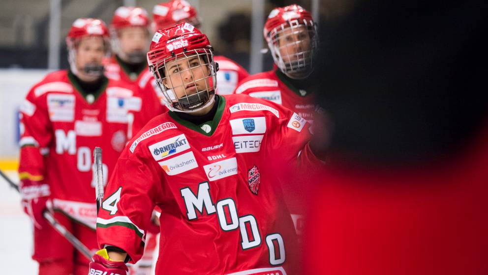 Cava stor matchhjälte mot HV71 | SVT Nyheter