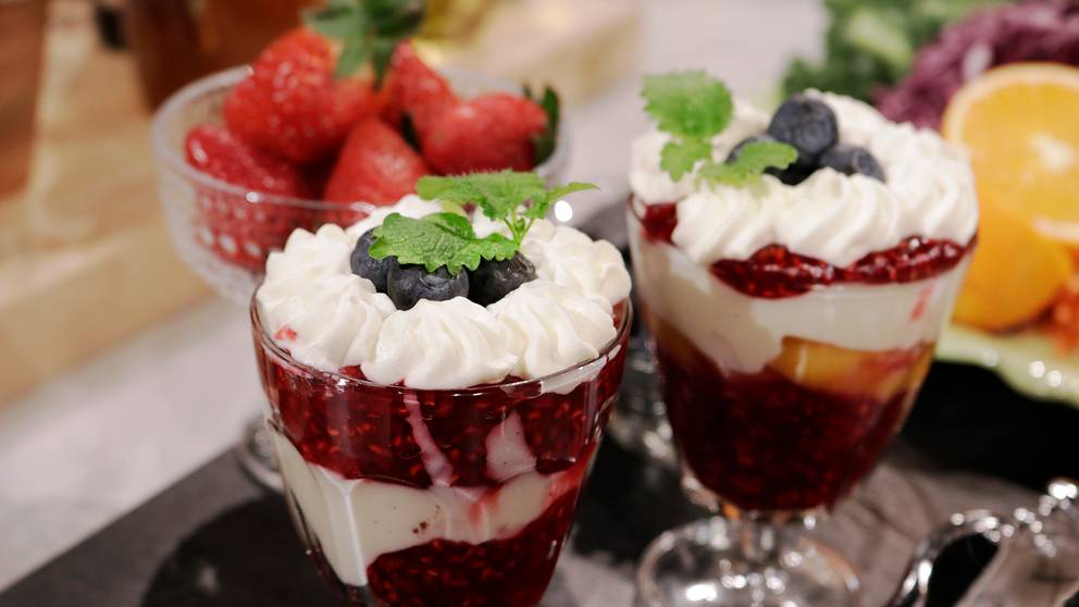 Hallon– och chokladtrifle | SVT recept