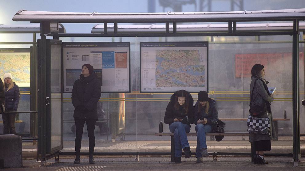 Tillfällig busshållplats i Slussen | SVT Nyheter