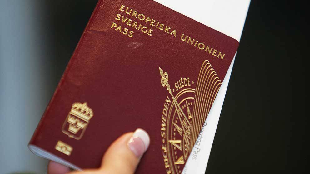 Rekordmånga svenska pass försvunna | SVT Nyheter