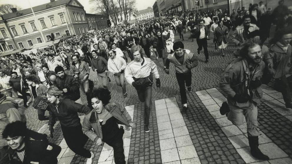 Nazistdemonstrationen 1985 – mer än bara kvinnan med handväskan | SVT ...