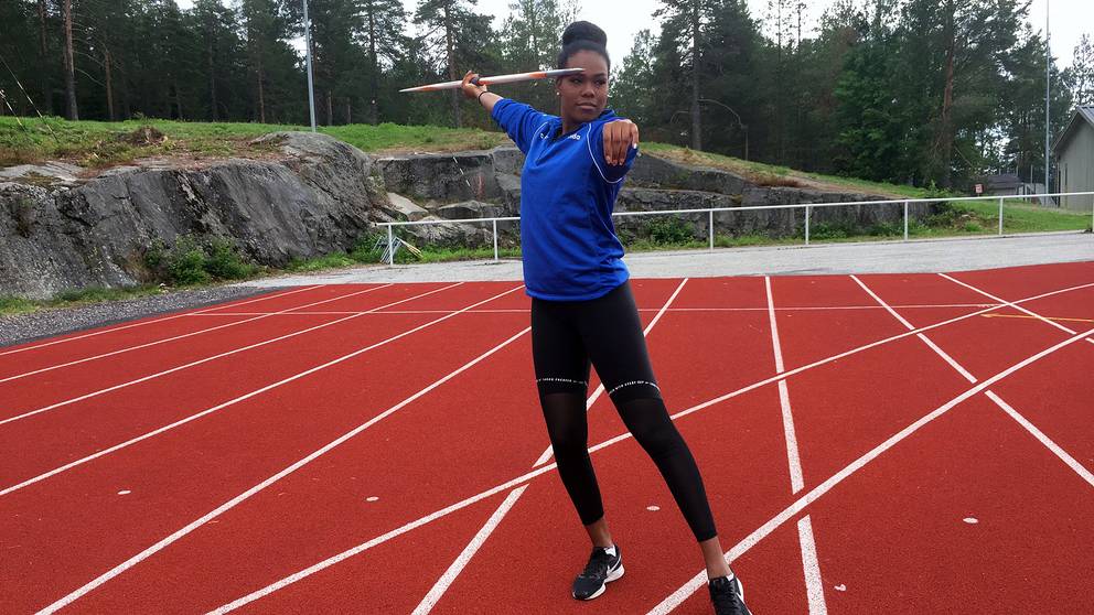 Långkastande Amanda dominerar i spjut | SVT Nyheter