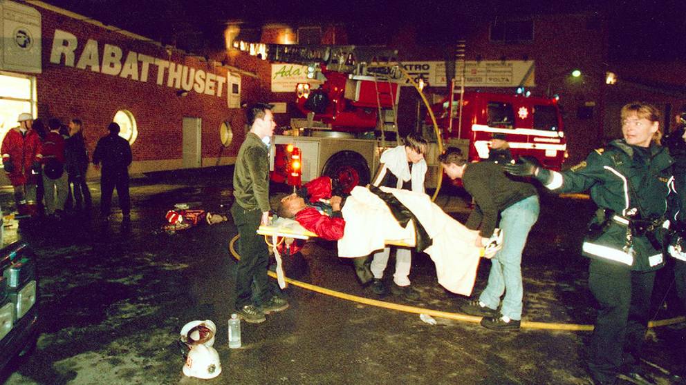 Här är bilderna som Sverige vaknade upp till efter diskoteksbranden i ...