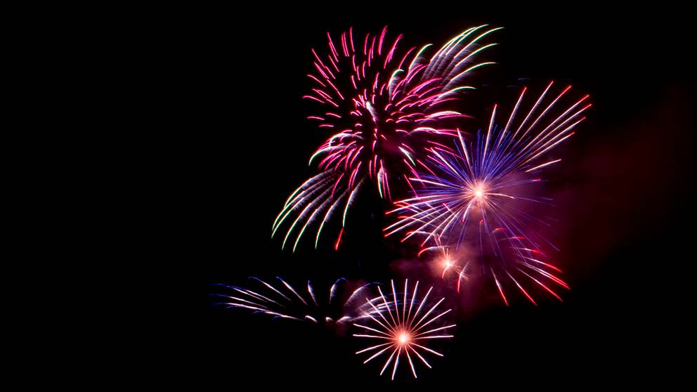 Då får du skjuta raketer i din kommun | SVT Nyheter