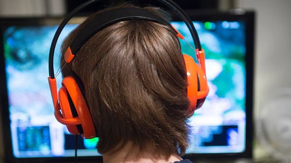 ”Ta med dataspelen till hängmattan” | SVT Nyheter