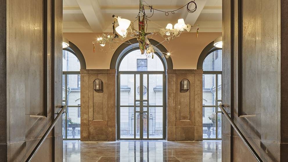 Anna Whitlocks gymnasium blir årets Stockholmsbyggnad 2019 | SVT Nyheter