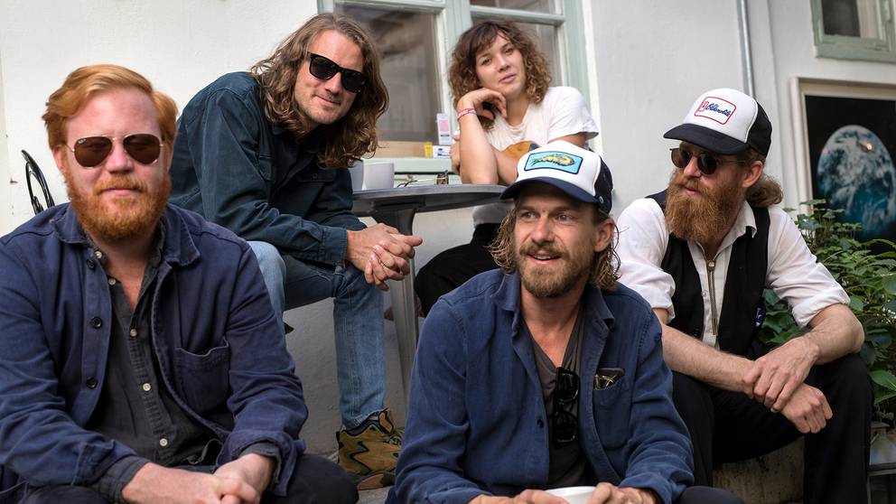 Musikrecension: Vackert men spretigt Amason på Galaxy I | SVT Nyheter