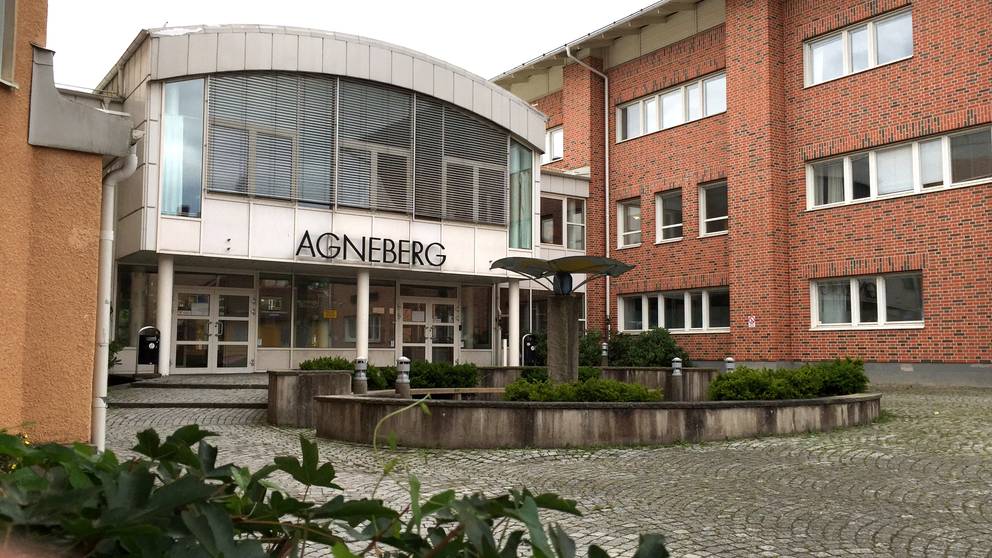 Uddevalla gymnasieskola stänger – fortsätter på distans | SVT Nyheter