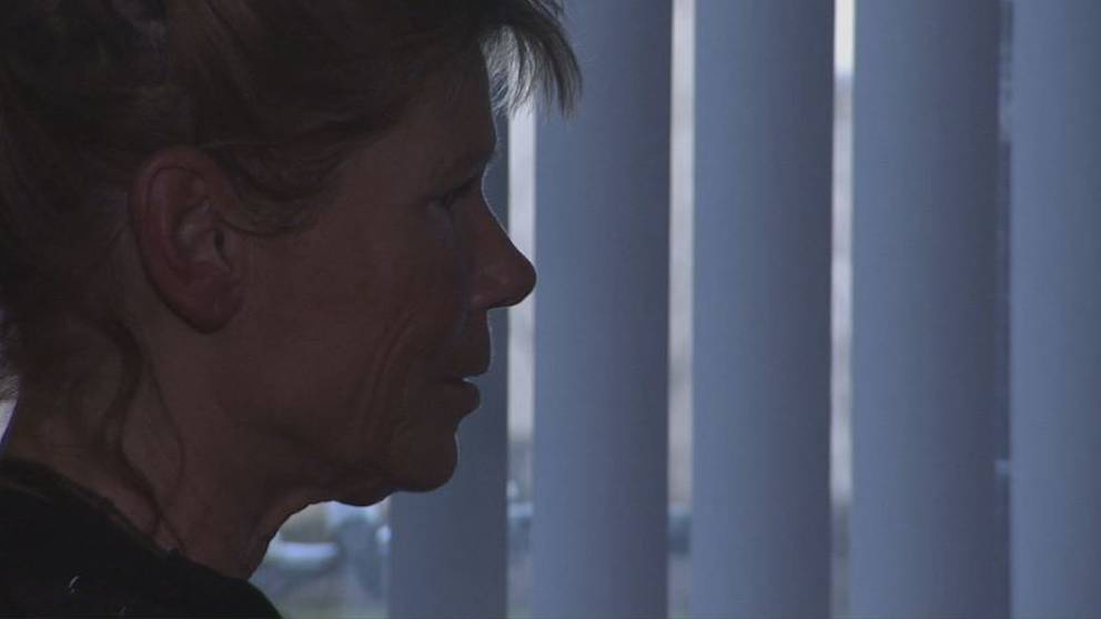 Susannes dotter tog sitt liv efter övergrepp på nätet | SVT Nyheter