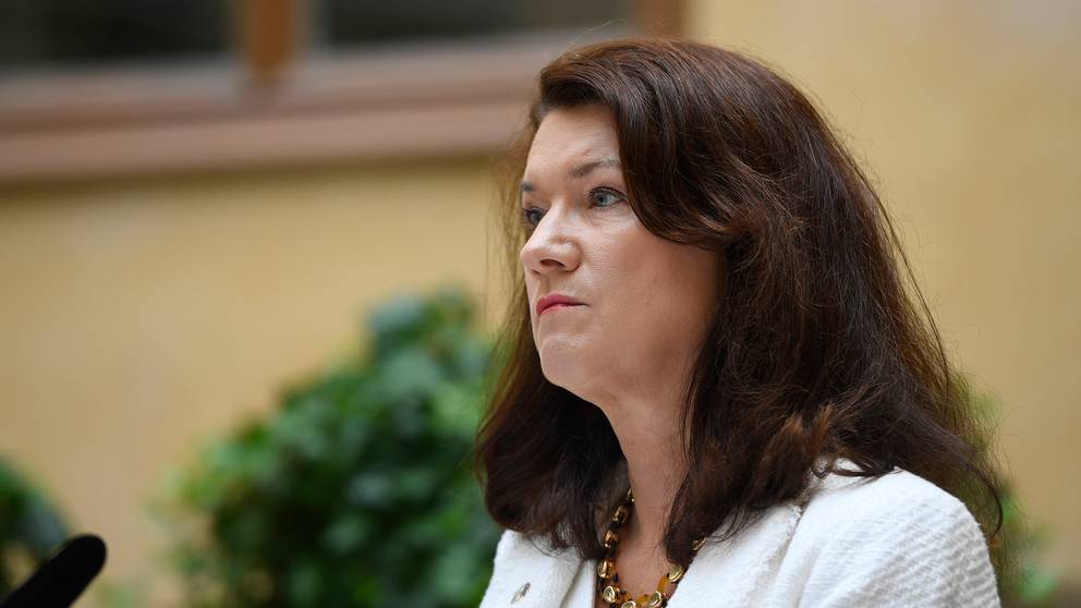 Utrikesminister Ann Linde: ”Sverige är redo att hjälpa Libanon” | SVT ...