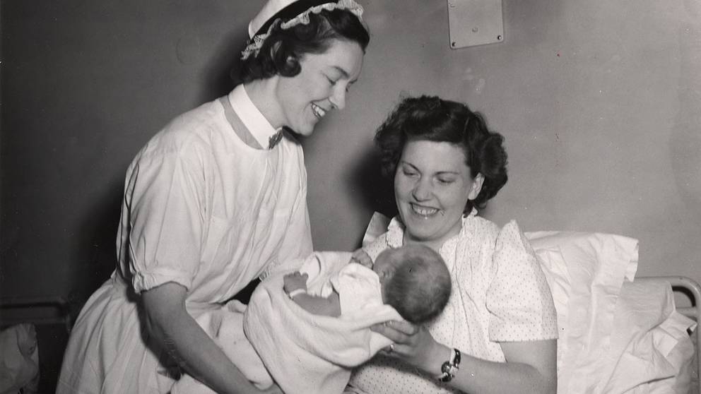 Studie: Meningslöst äta moderkaka | SVT Nyheter