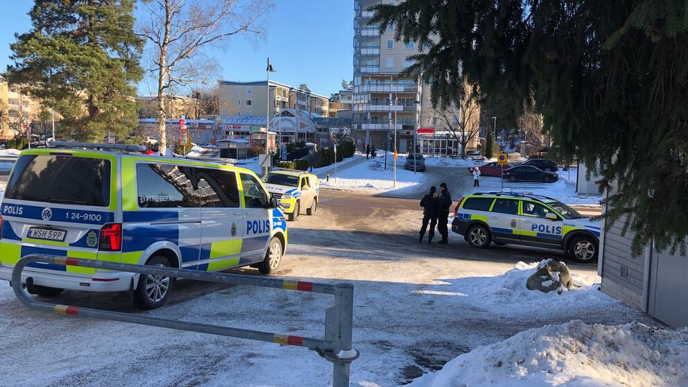 Två Män Gripna Efter Misstänkt Mordförsök I Västerås Svt Nyheter