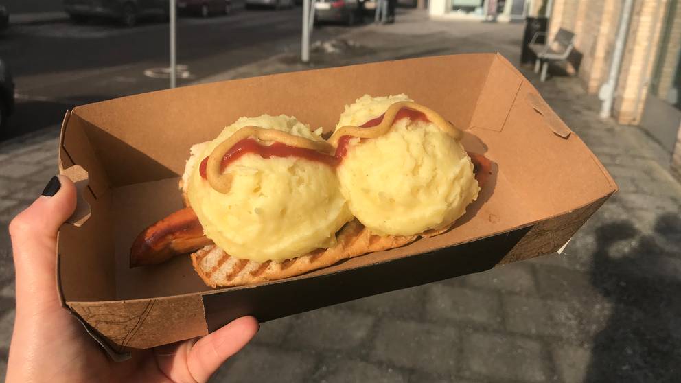 Förslaget: Bygg korvstaty i Göteborg tillägnad ”halv special” | SVT Nyheter