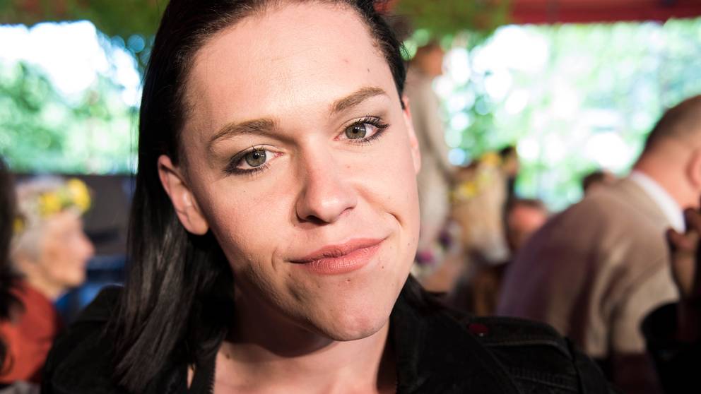 Beckers sommarprogram anmält | SVT Nyheter