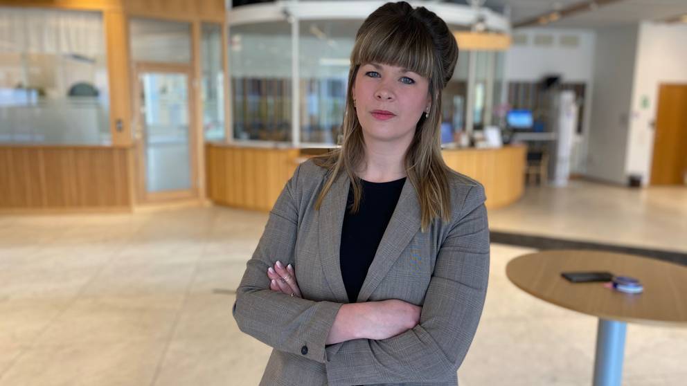 Klart: Sofia Amloh (S) tar plats i riksdagen – efter företrädarens plötsliga avgång | SVT Nyheter