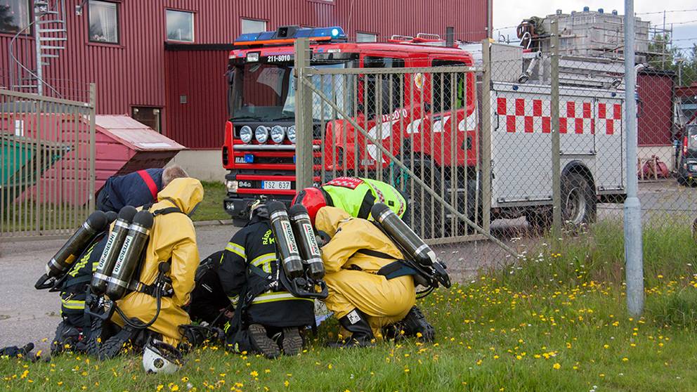 Ammoniakutsläpp i ishall | SVT Nyheter
