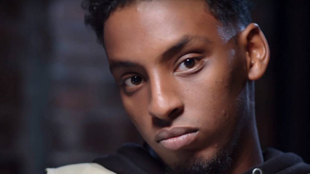 DN-journalist skriver bok om Yasin | SVT Nyheter