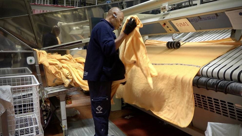 Tvätteri i Rimbo kan tvingas säga upp majoritet av de anställda | SVT ...