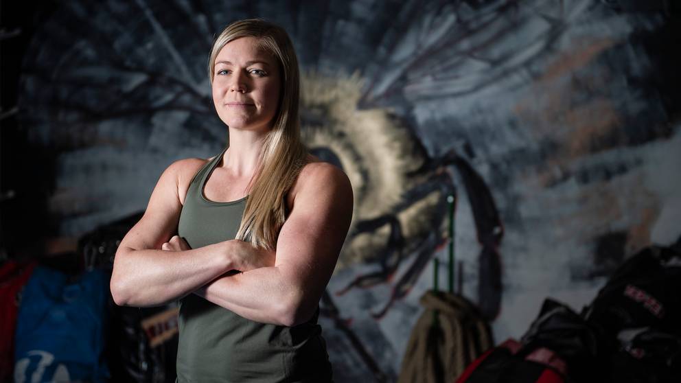 Elin Cederroos stora VM-fajt kan bli av våren 2022: ”På gång igen ...