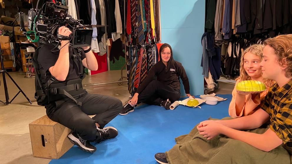 Sista säsongen av populära Kokobäng sänds nu i SVT | SVT Nyheter