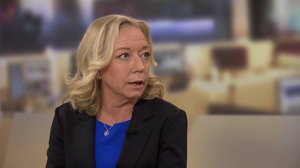 Elisabeth Marmorstein: Krig och pandemi präglar budgeten | SVT Nyheter