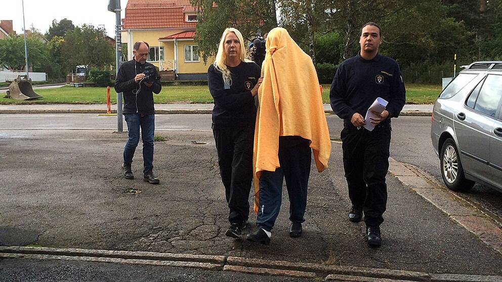 Två Begärs Häktade För Mordet På 18 åringen Svt Nyheter