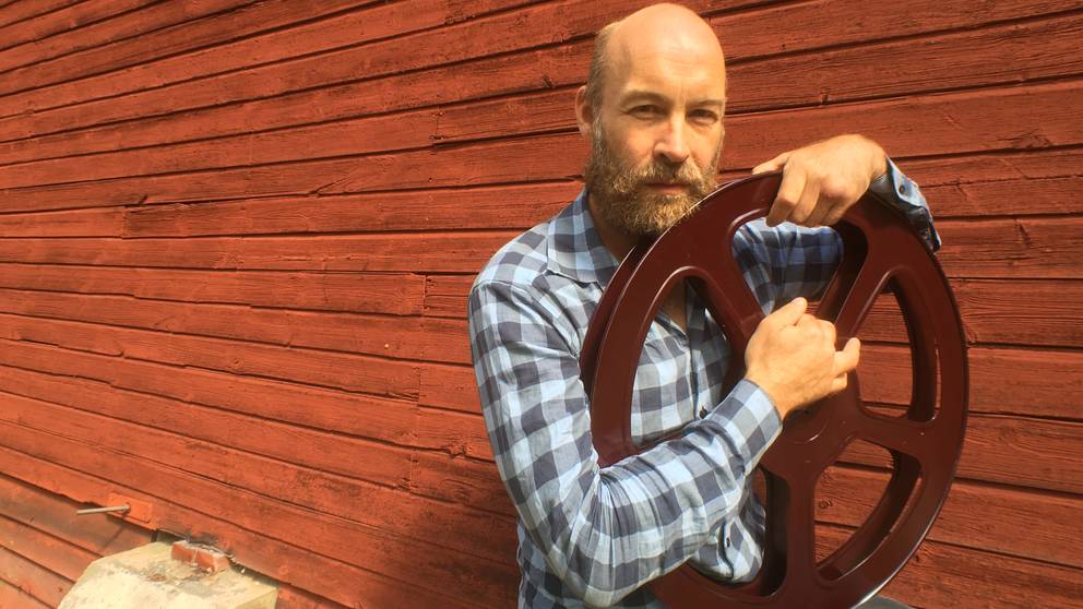 Full fart när Torkel besökte Adak | SVT Nyheter